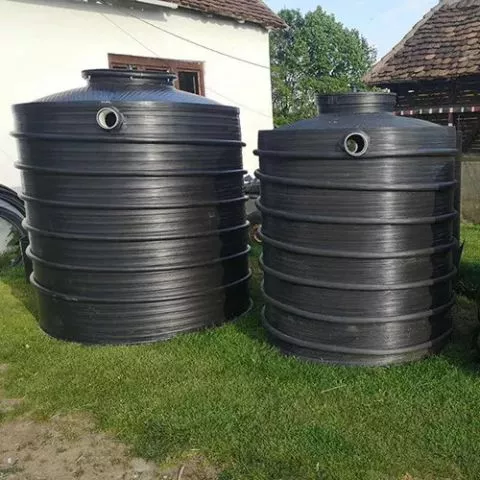 Vertikalni plastični rezervoar 10.000l