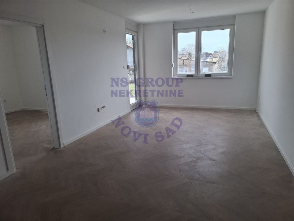 Četvorosoban na Adicama!