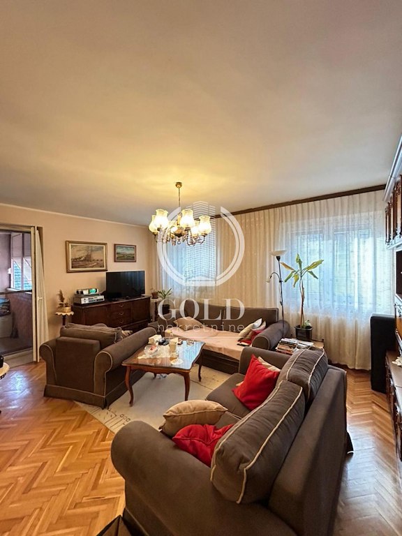 Prodajmo stan- Novi Sad, Bulevar Patrijarha Pavla ID#10674