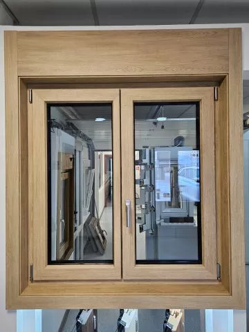DRVO ALUMINIJUM DVOKRILNI PROZOR 140CM X 120CM