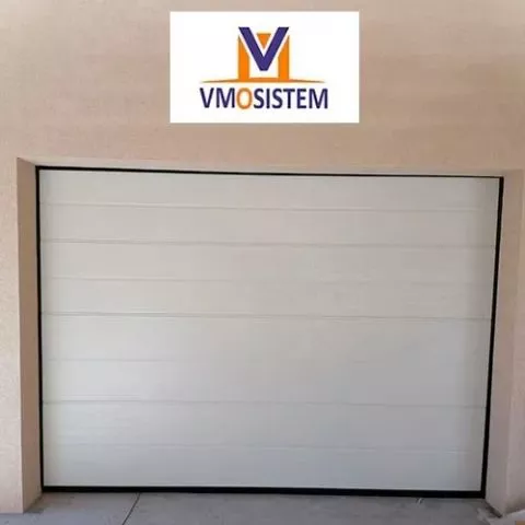 SEGMENTNA GARAŽNA VRATA MODEL 12