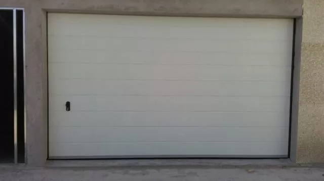 SEGMENTNA GARAŽNA VRATA - MODEL 13