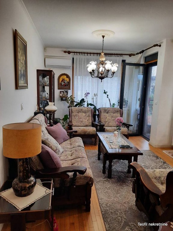 ZEMUN ZELENA AVENIJA 81m2 , (2L) , 320000e