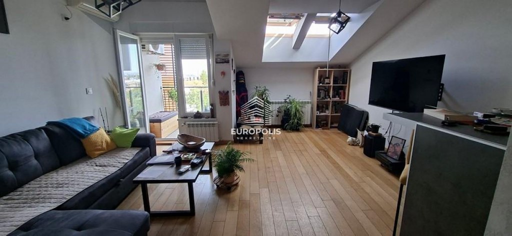 Šumadijska, Zemunske Kapije, Zemun ID#8404