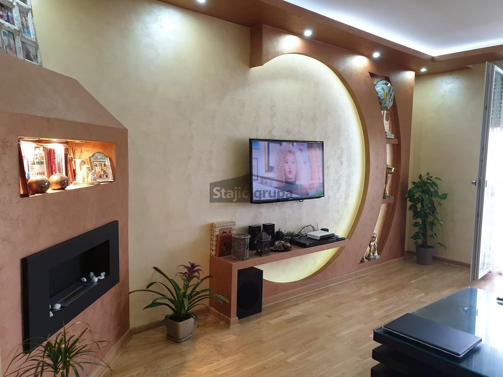 Život pored Save! Prodaja, 3. 0, 71m2 u popularnom bloku 70a
