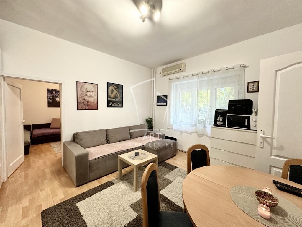 Paviljoni, jednoiposoban stan, renoviran ID#12357