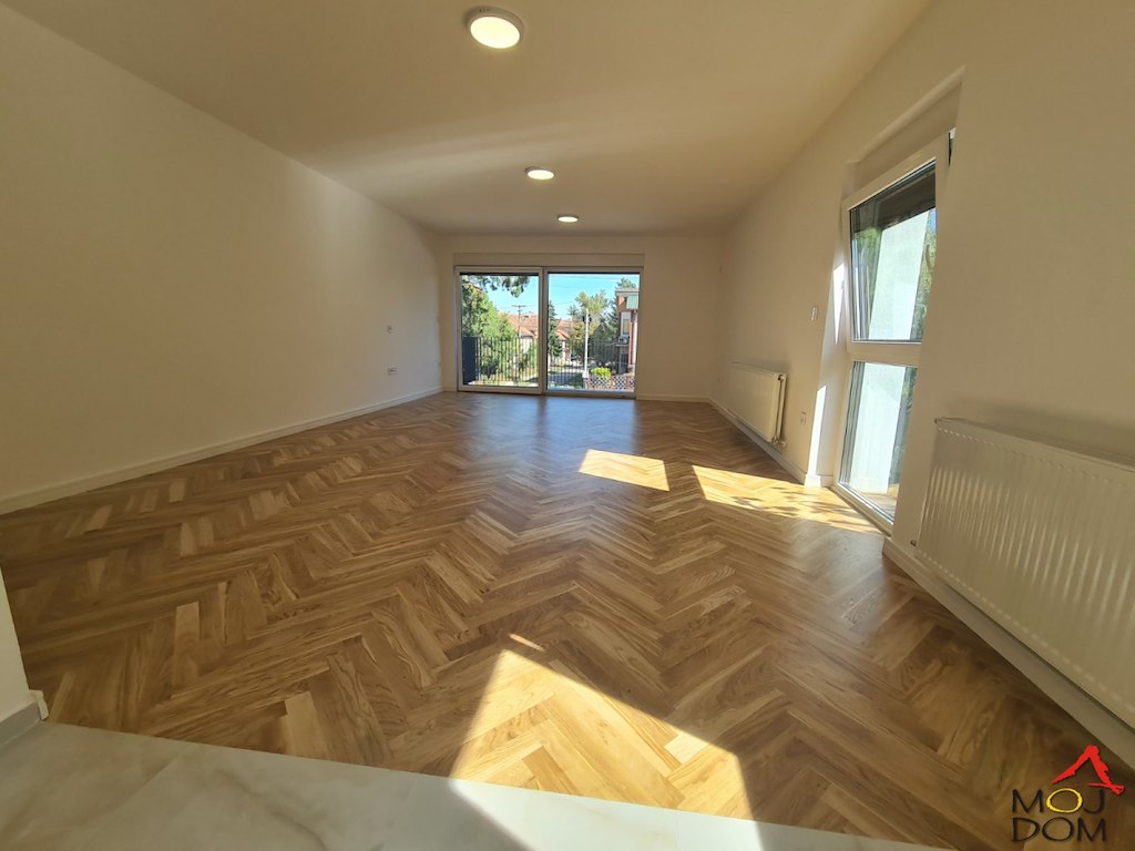 NOVI SAD - TELEP - ČETVOROSOBAN STAN - 96 m2 - 265, 250€
