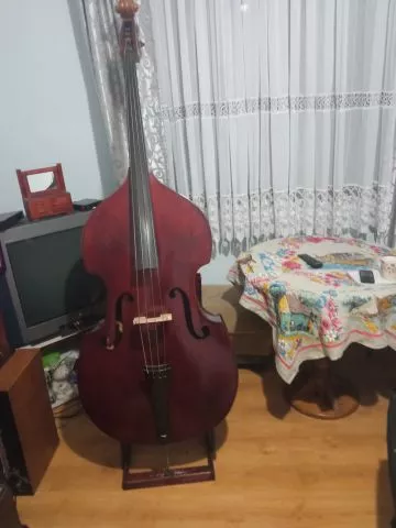 PRODAJEM KONTRA BAS