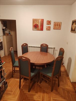 Trpezarijski sto i 6 stolica drvo