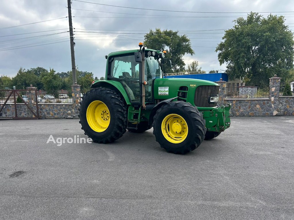 John Deere 6830 traktor točkaš