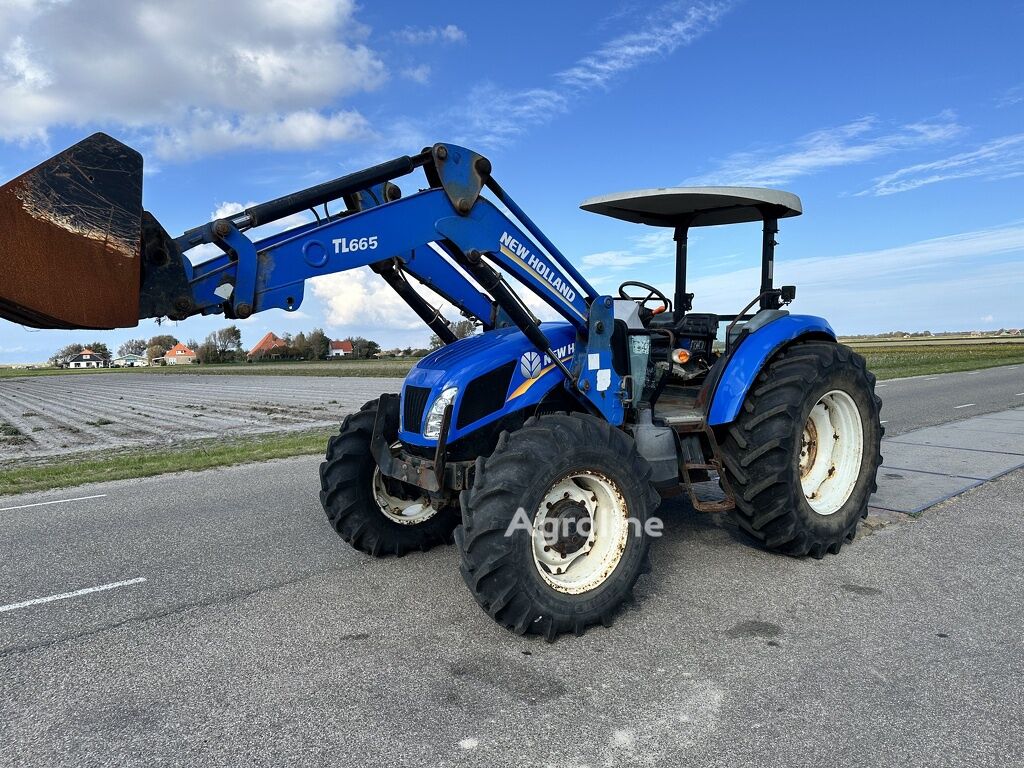 New Holland TD5.100 traktor točkaš