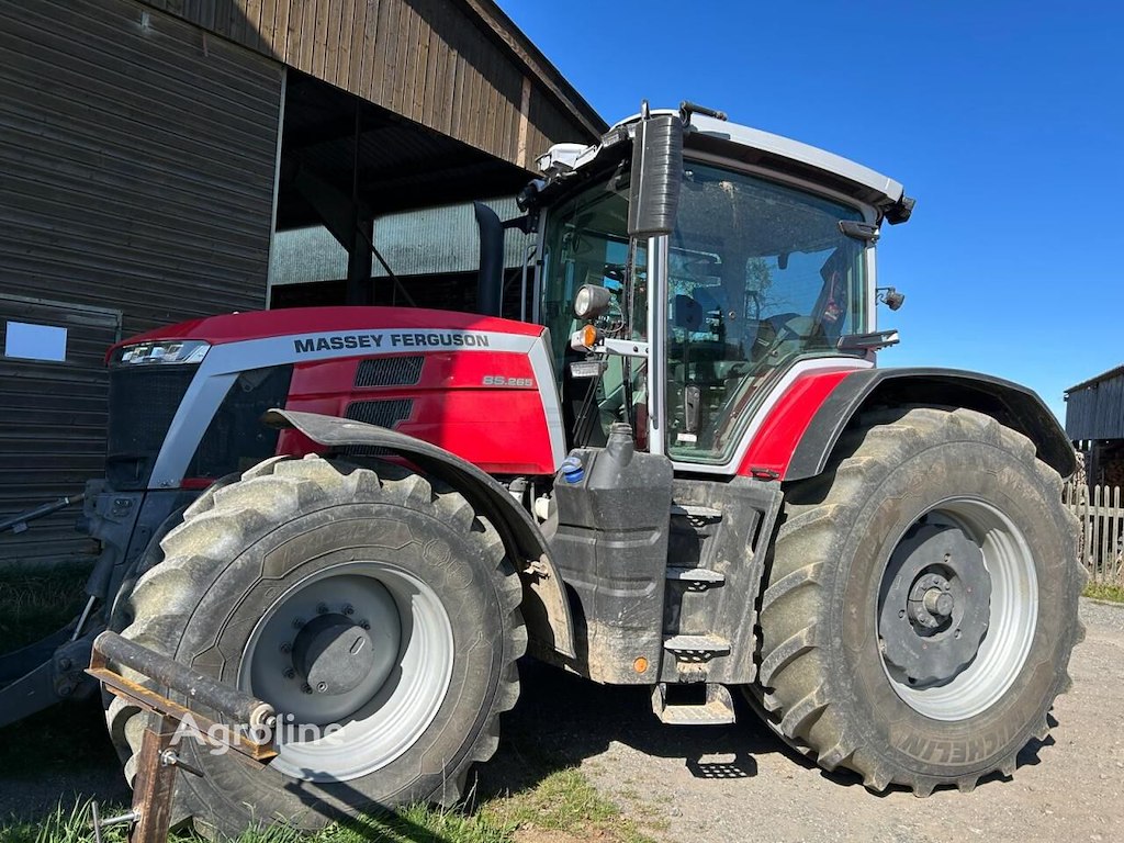 Massey Ferguson 8S 265 traktor točkaš