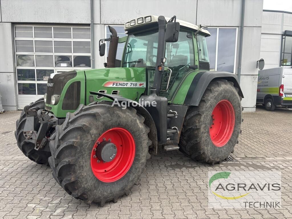 Fendt 718 Vario traktor točkaš