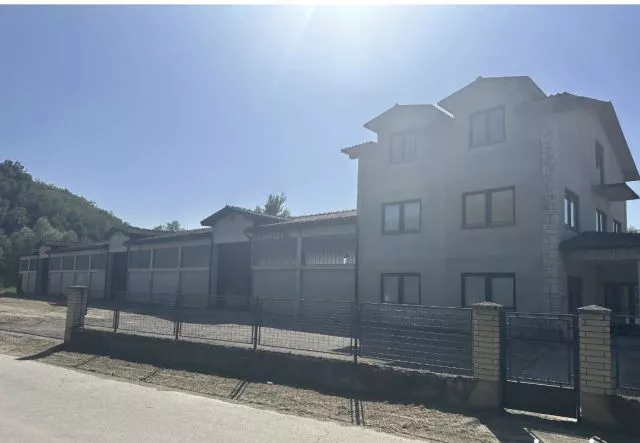 HALA 1060M2 BELANOVICA BLIZU AUTO PUTA MILOŠ VELIKI