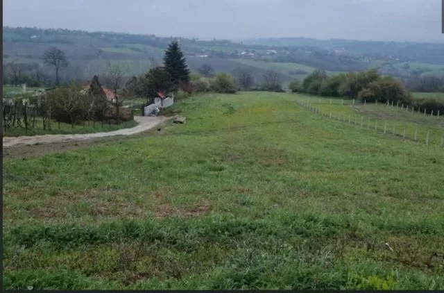 PRODAJEM PLAC OKOLINA BEOGRADA - DRAZEVAC