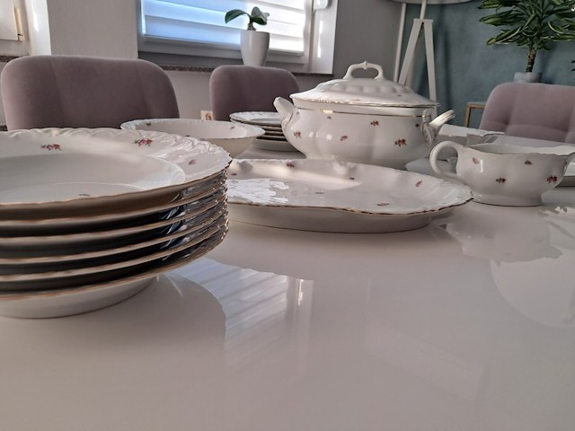 Starinski porcelanski servis za ručavanje