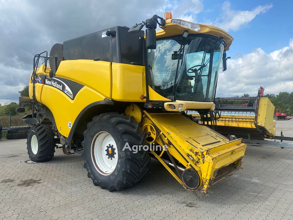 New Holland CX880 kombajn za žito