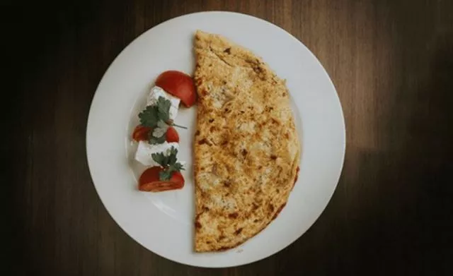 OMLET SA ŠUNKOM