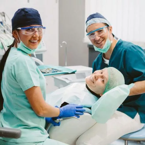 INDIVIDUALNI PRISTUP SVAKOM PACIJENTU - BELVILLE DENTAL CENTAR