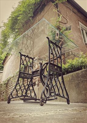 Stari sto stakleni retro