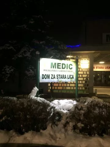 DOKTORI I MEDICINSKI RADNICI SA PREKO 20 GODINA ISKUSTVA U DOMU MEDIC