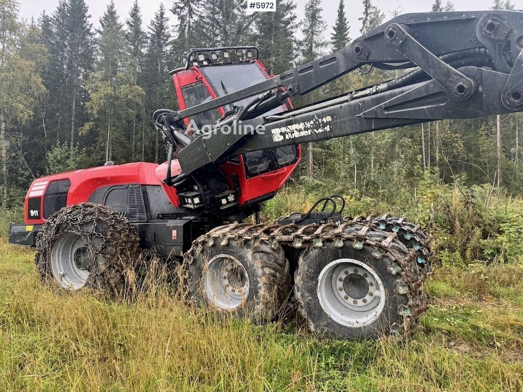 Komatsu 911-6 harvester