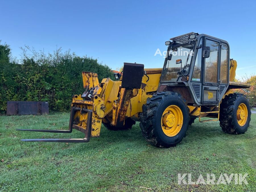 Prodaje se JCB 530-120 forvarder na aukciji