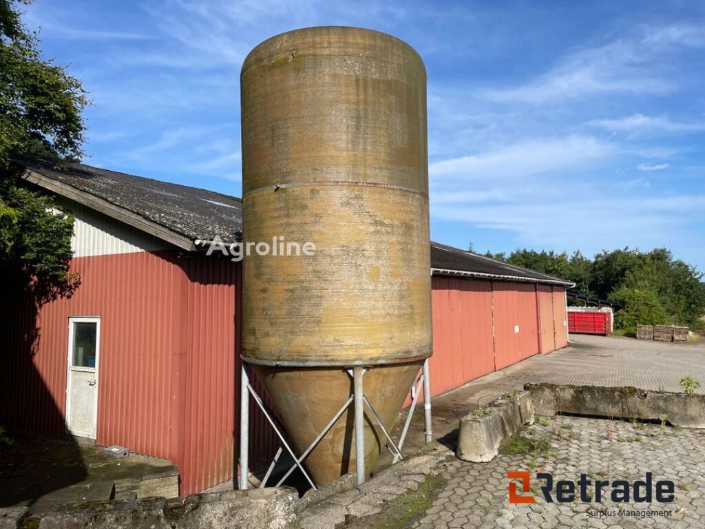 Prodaje se Glasfibertank til foder eller træpiller / tank in fiber glass kašiku za silos na aukciji