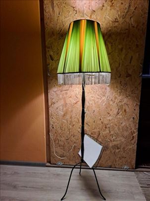 Retro podna lampa