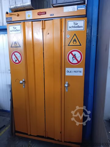 Ormar za opasnu robu