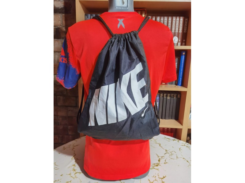 4. Nike INDONESIA HIT RANAC