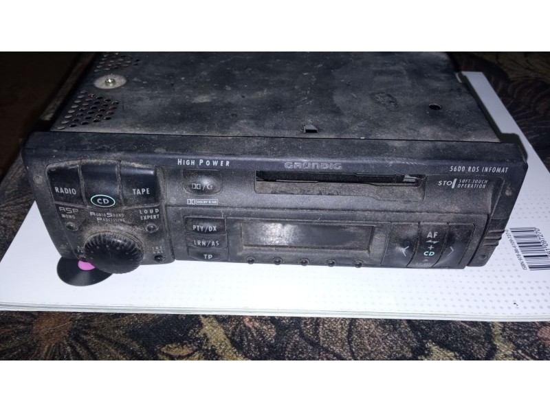 Grundig auto radio kasetofon