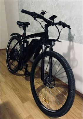 Elektricni bicikl renta dve baterije/e bike rent