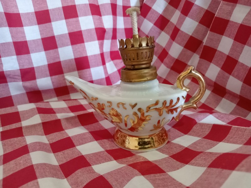 Mala petrolejska lampa