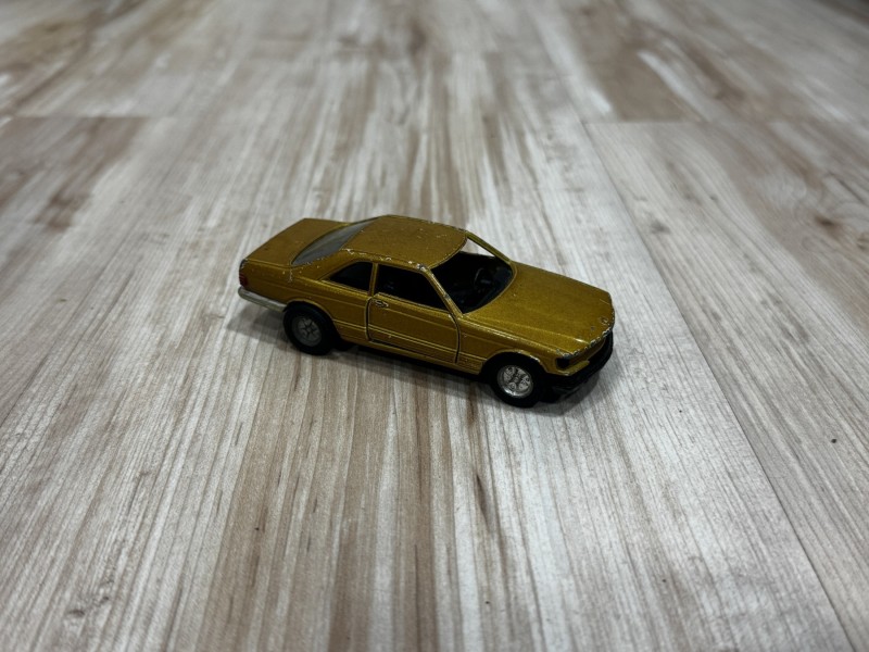 1:43 Yat Ming - Mercedes Benz 500 SEC