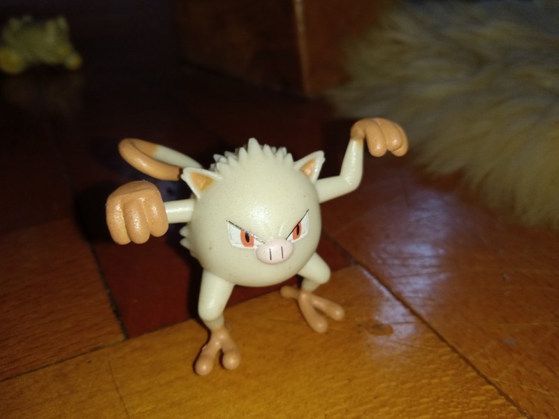 Pokemon figura