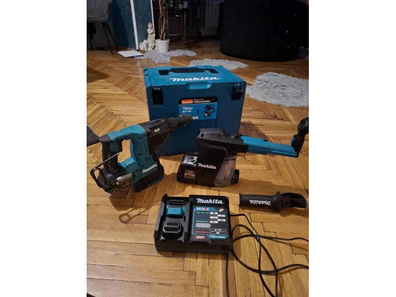 Profesionalna Makita HR004GM202