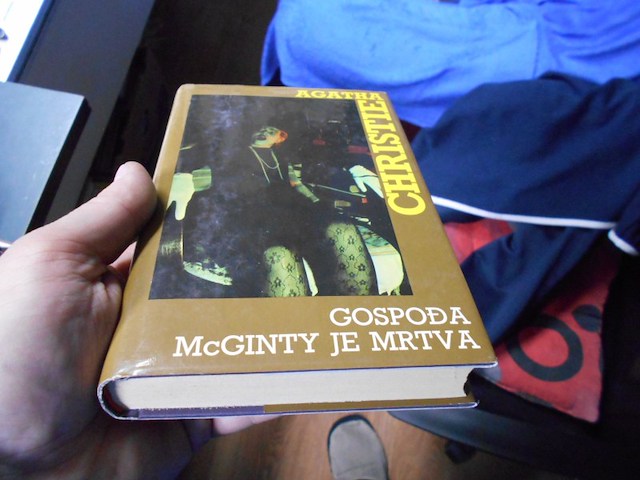 Agata Kristi - GOSPOĐA McGINTY JE MRTVA