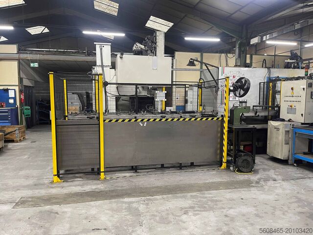 CNC portalni utovarivač za strug
Mori Seiki NL2000 Gantry Loader