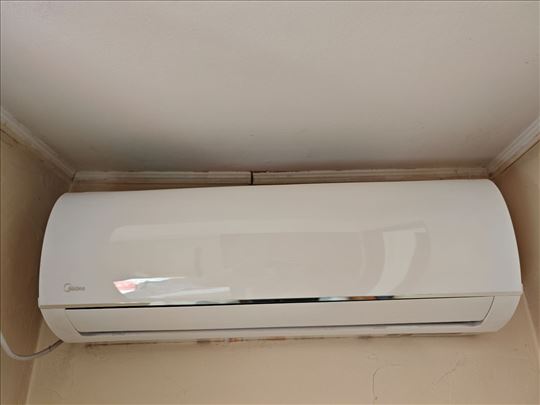 Klima Midea 12HRN1-QC2