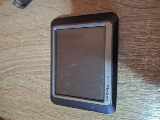 Garmin nüvi 250 prenosni GPS navigacioni uređaj