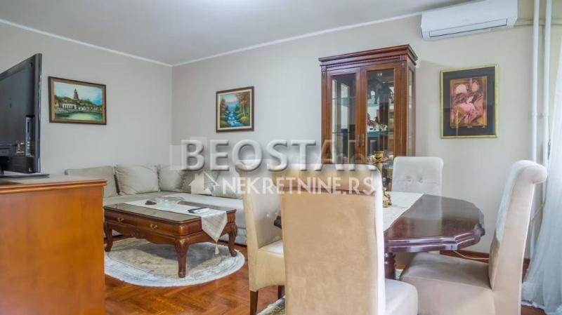 Novi Beograd - Hotel jugoslavija #64530 800 €