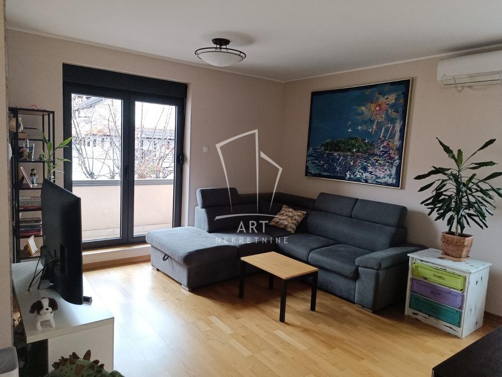 Dušanovac, Kruševačka, 61m2 ID#8516 800 €