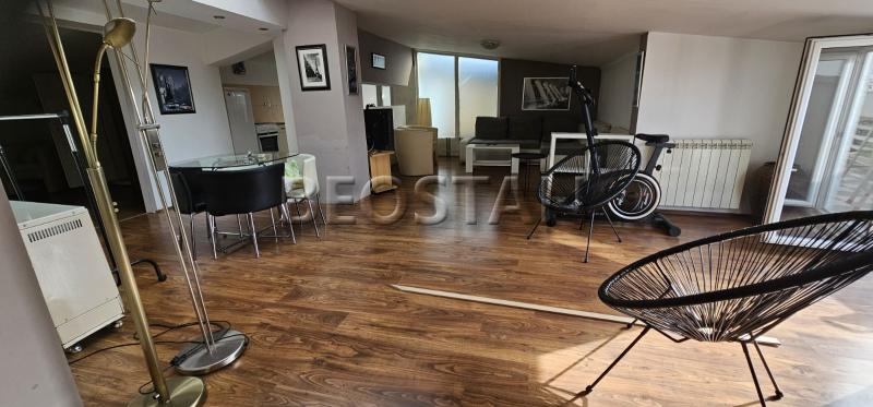 Novi Beograd - Yubc #64461 600 €