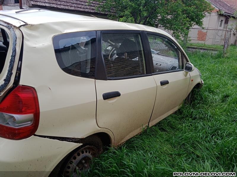 Honda Jazz 1.4i Otkup Vozila Za Delove