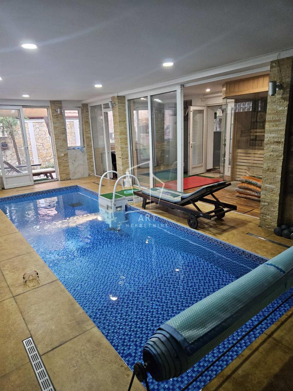 Ekskluzivna vila, za život i PP ID#12406 3.500 €