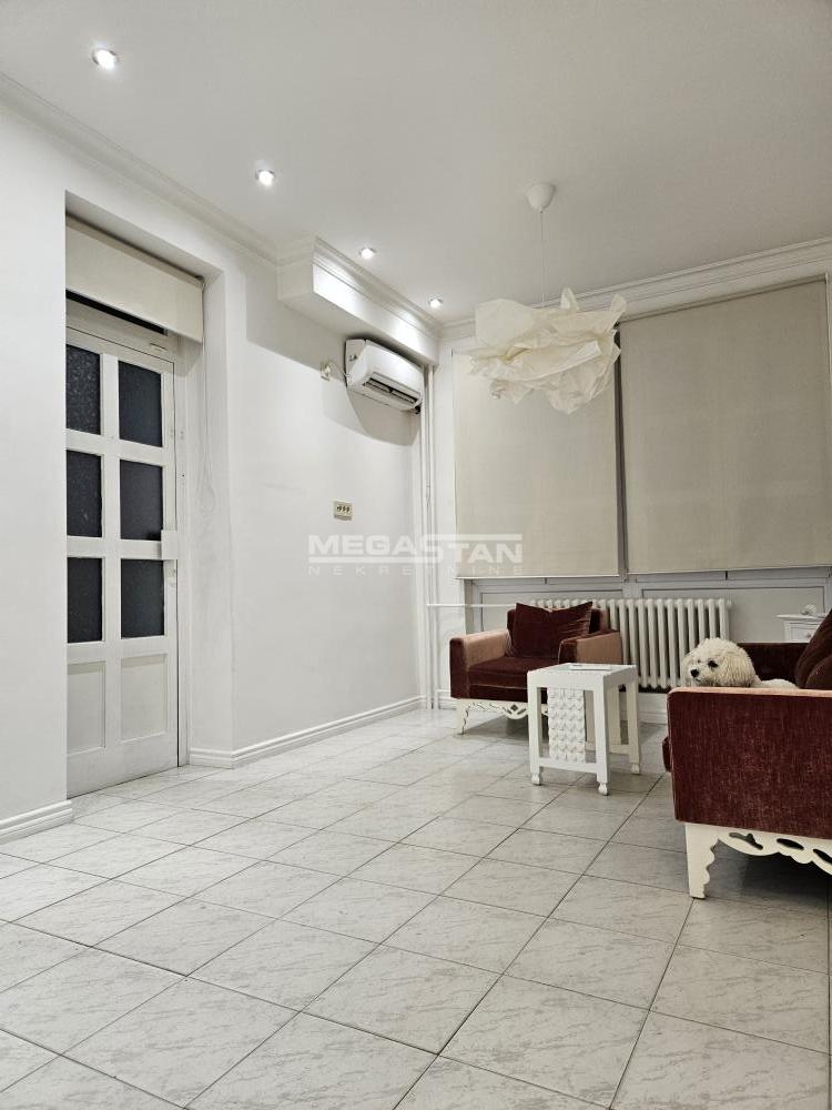 Hram Sv.Save, renoviran, prazan 480 €
