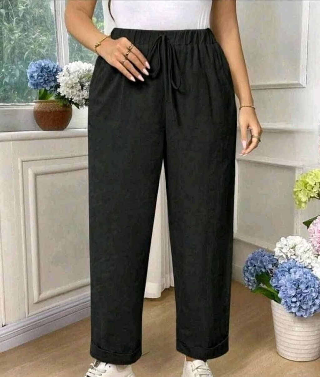 Ženske ravne pantalone sa visokim strukom i učkurom - Kroj: široke
