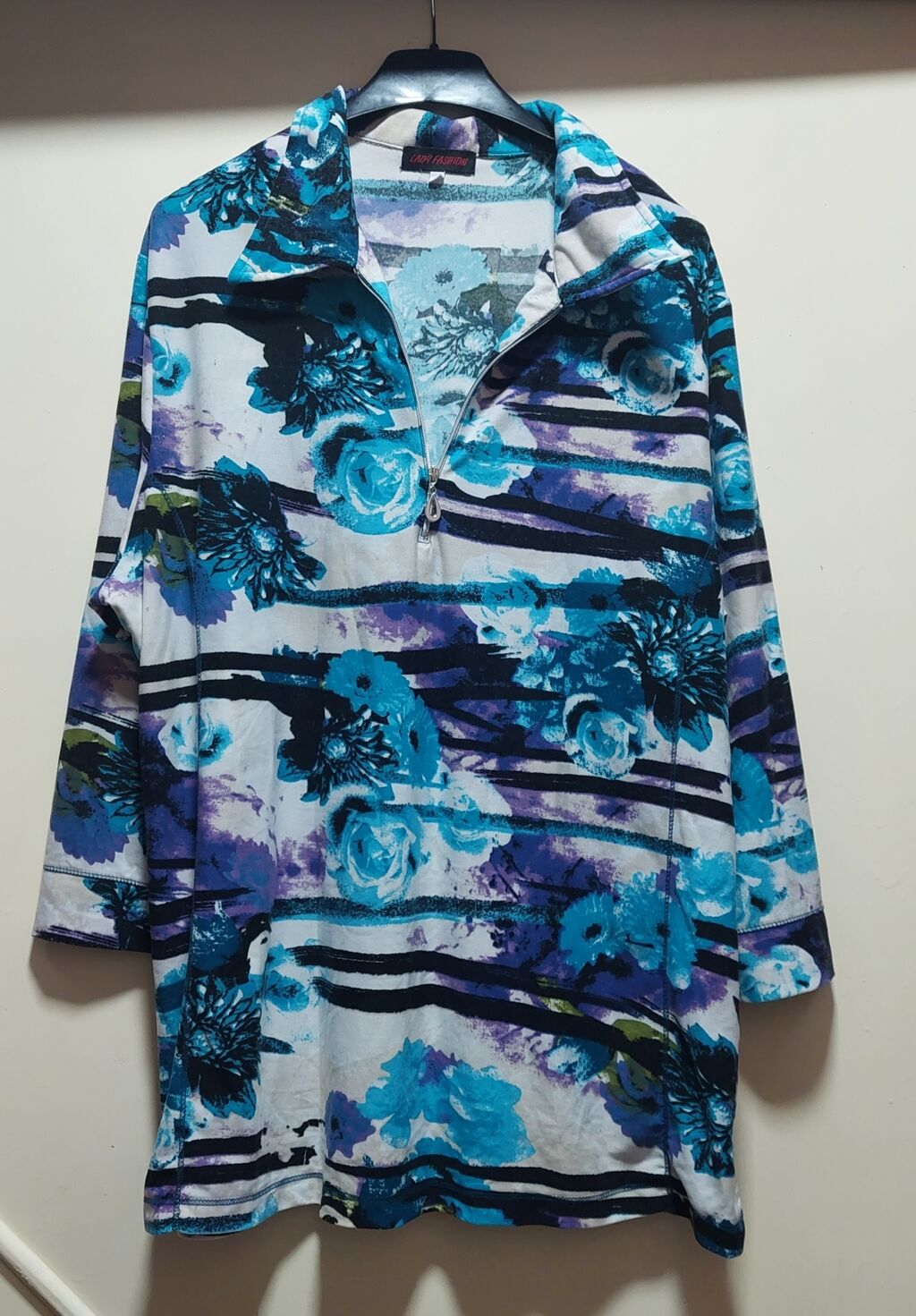 Ženska bluza sa printom cveća i pruga. - Brend: Lady Fashion (etiketa