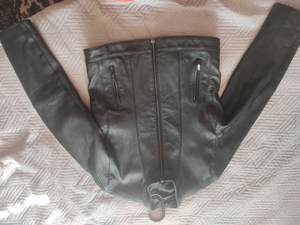 Muška kožna jakna, crna, klasičan biker/urban stil. - Materijal
